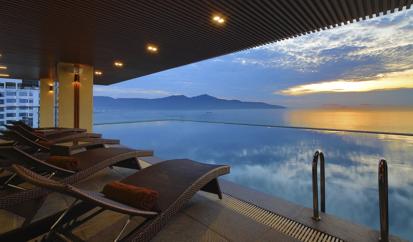 Swimming Pool - Balcona Hotel Danang